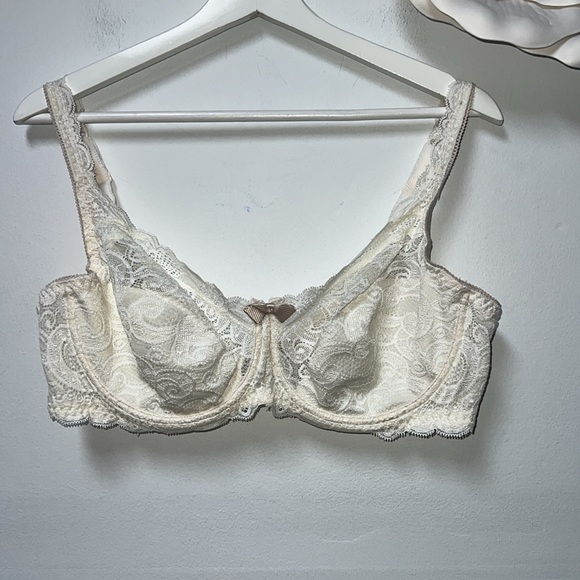 Playtex | Intimates & Sleepwear | Playtex Love My Curves Lace Bra Size ...